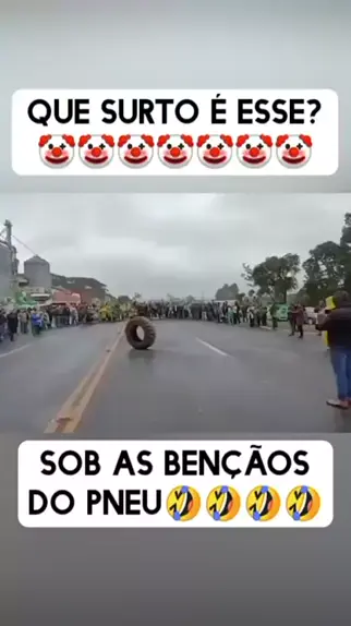Bolsonaristas em manifestação, cantam o hino nacio ...| Kwai Bolsonaristas em manifestação, cantam o hino nacio ...| Kwai