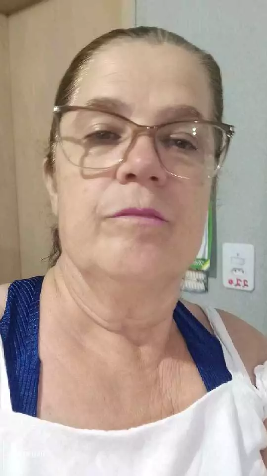 Maria Alves oficial Levi12hr`s Live on Kwai